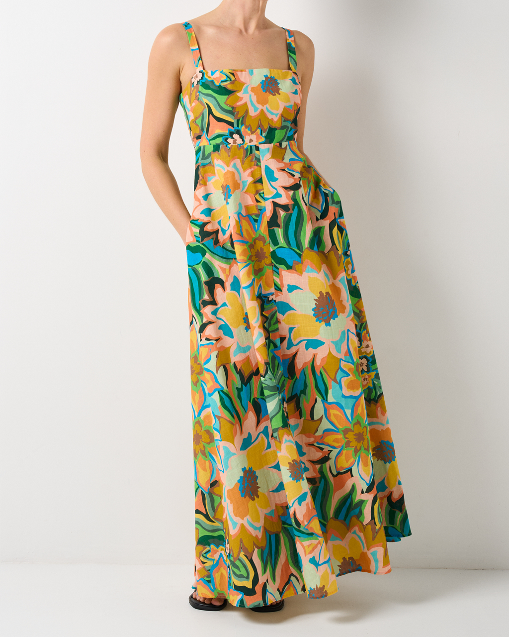 Women's Clothing — Walnut Melbourne