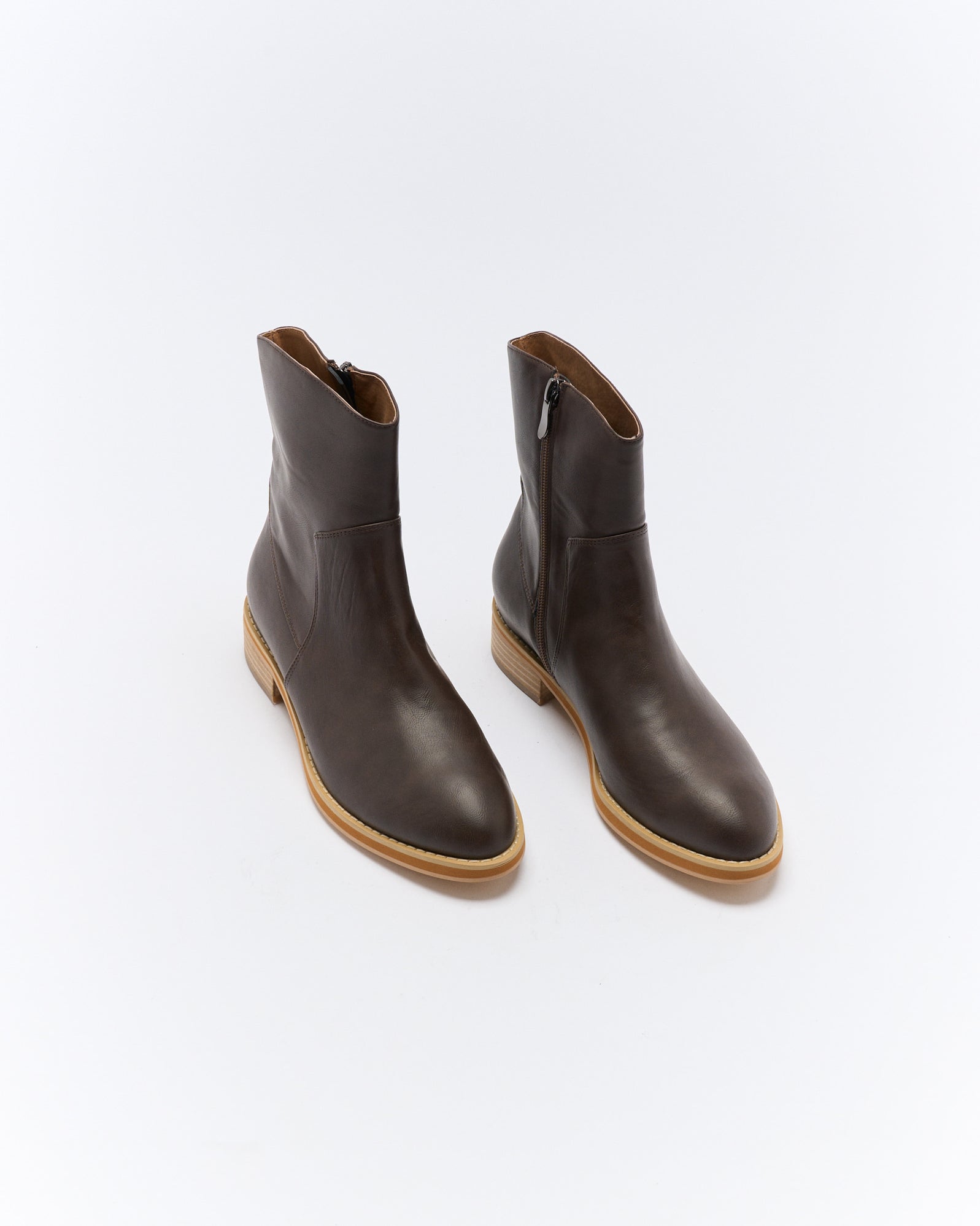 Walnut Shoes Melbourne Home — Walnut Melbourne